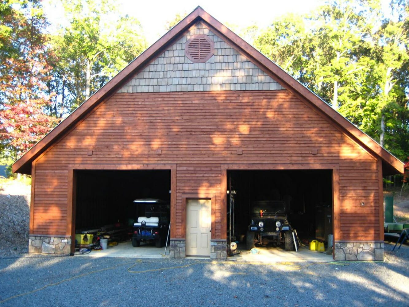 Steel Garage with Cedar Siding in Saint Leonard, MD - MBMI Metal Buildings