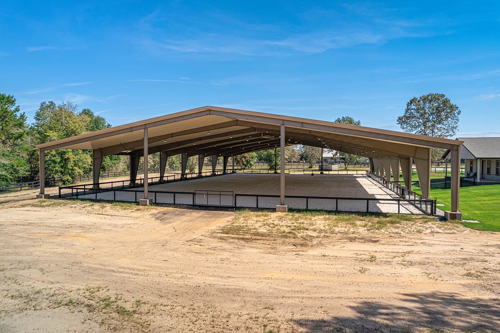Riding arenas and horse barns - MBMI Metal Buildings