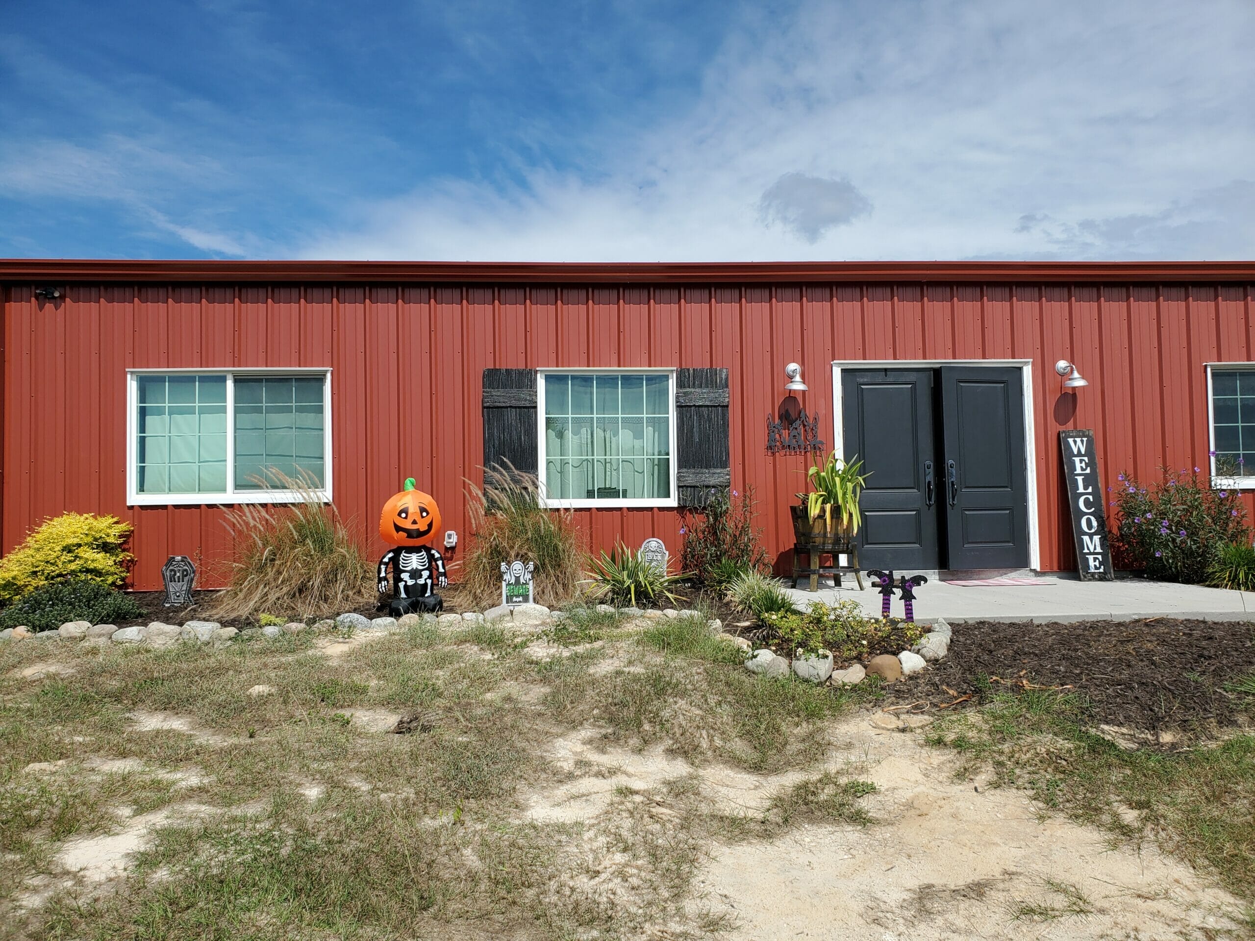 Red Barndominium in Trenton, FL - MBMI Metal Buildings